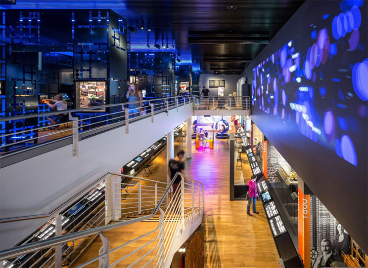An immersive experience into the world of communication! » India Art N ...