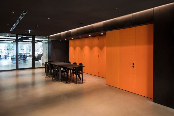 This Vienna office highlights free-range workspaces » India Art N Design